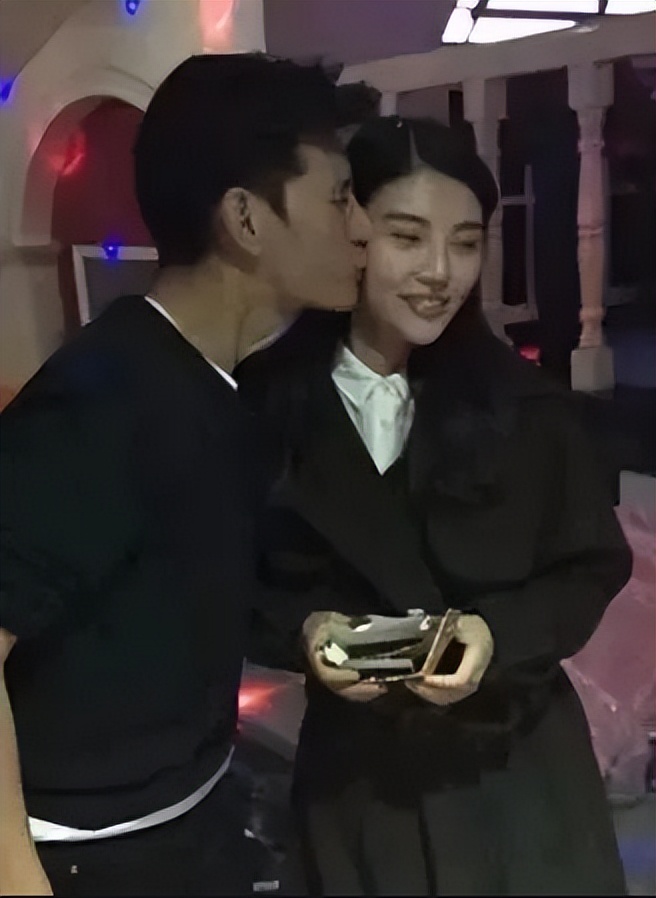 After breaking up for 4 years, "Sister-in-law" Xu Dongdong officially ...