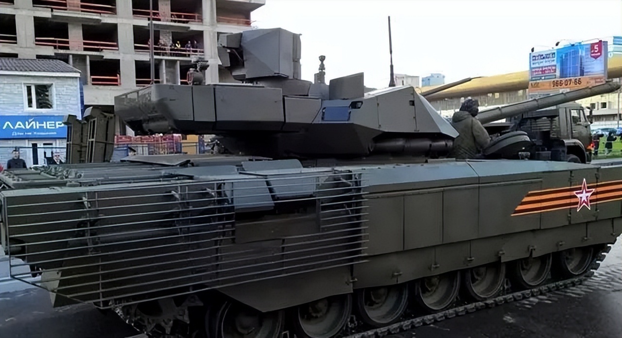 China welcomes the fourth generation of tanks? 1 person drives, 1 ...