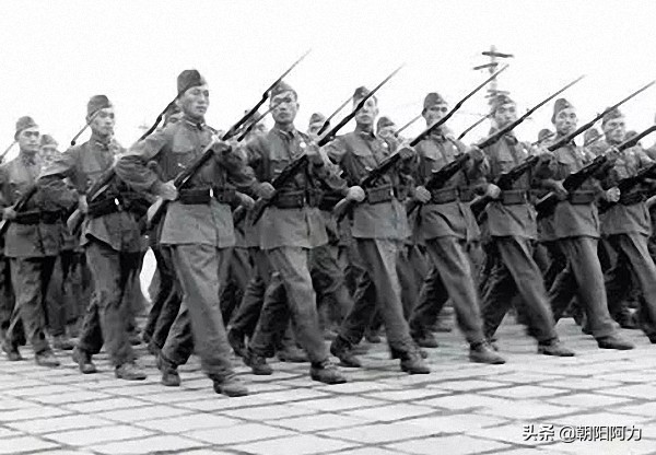 The boat-shaped cap is the most controversial and shortest lifespan of ...