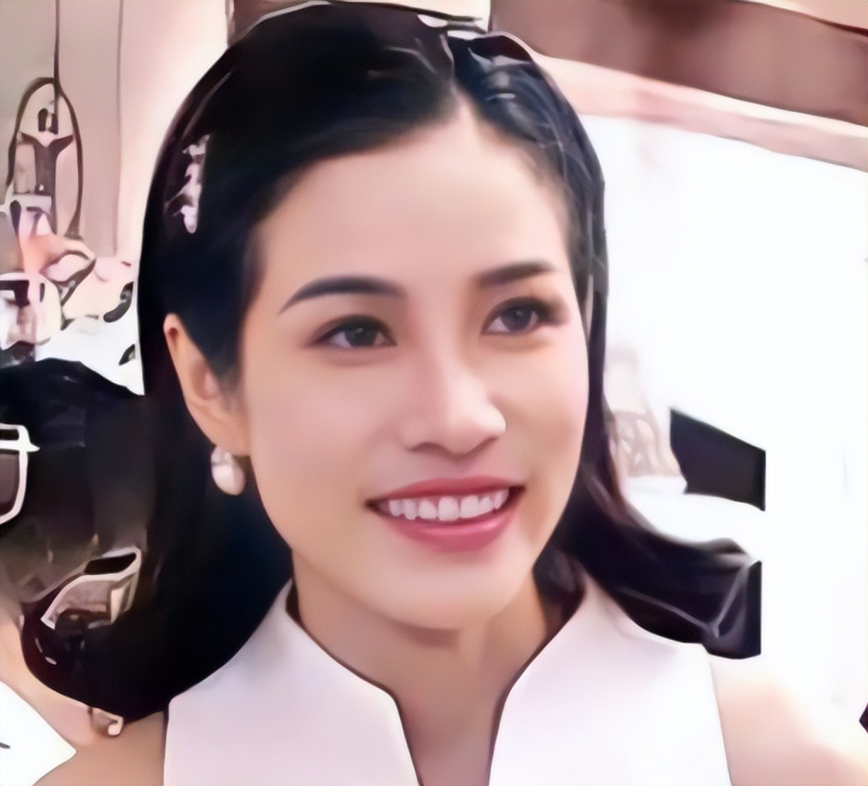 Sinina entered the palace at the age of 20 to accompany her personally ...