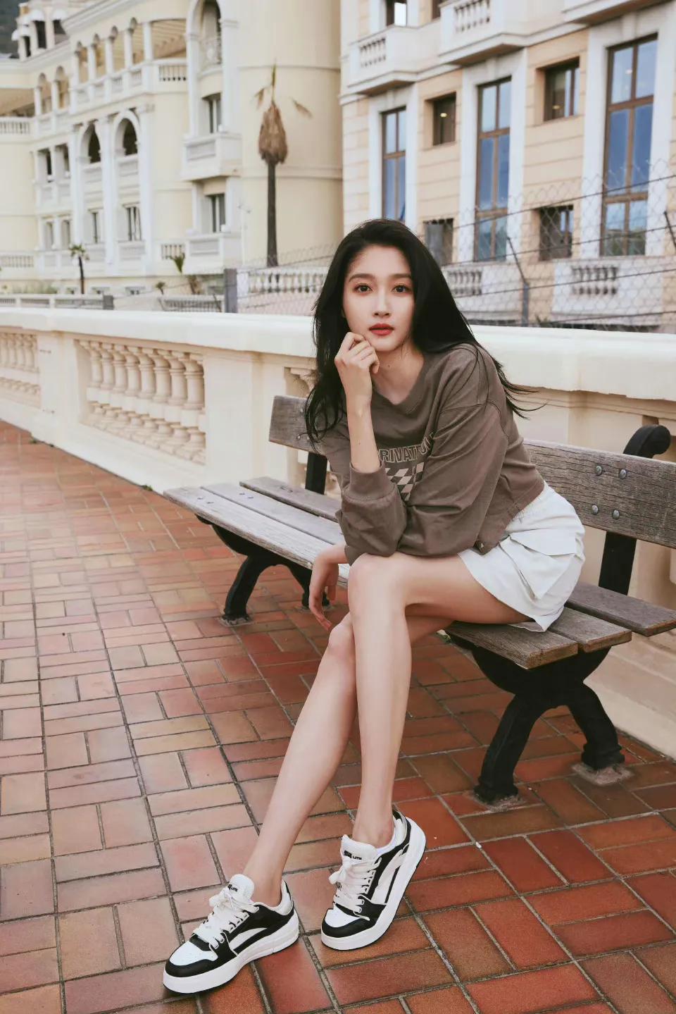 6.12 Atlas Guan Xiaotong Li Landi Zhu Yan Manzi Yuan Shanshan Luo ...