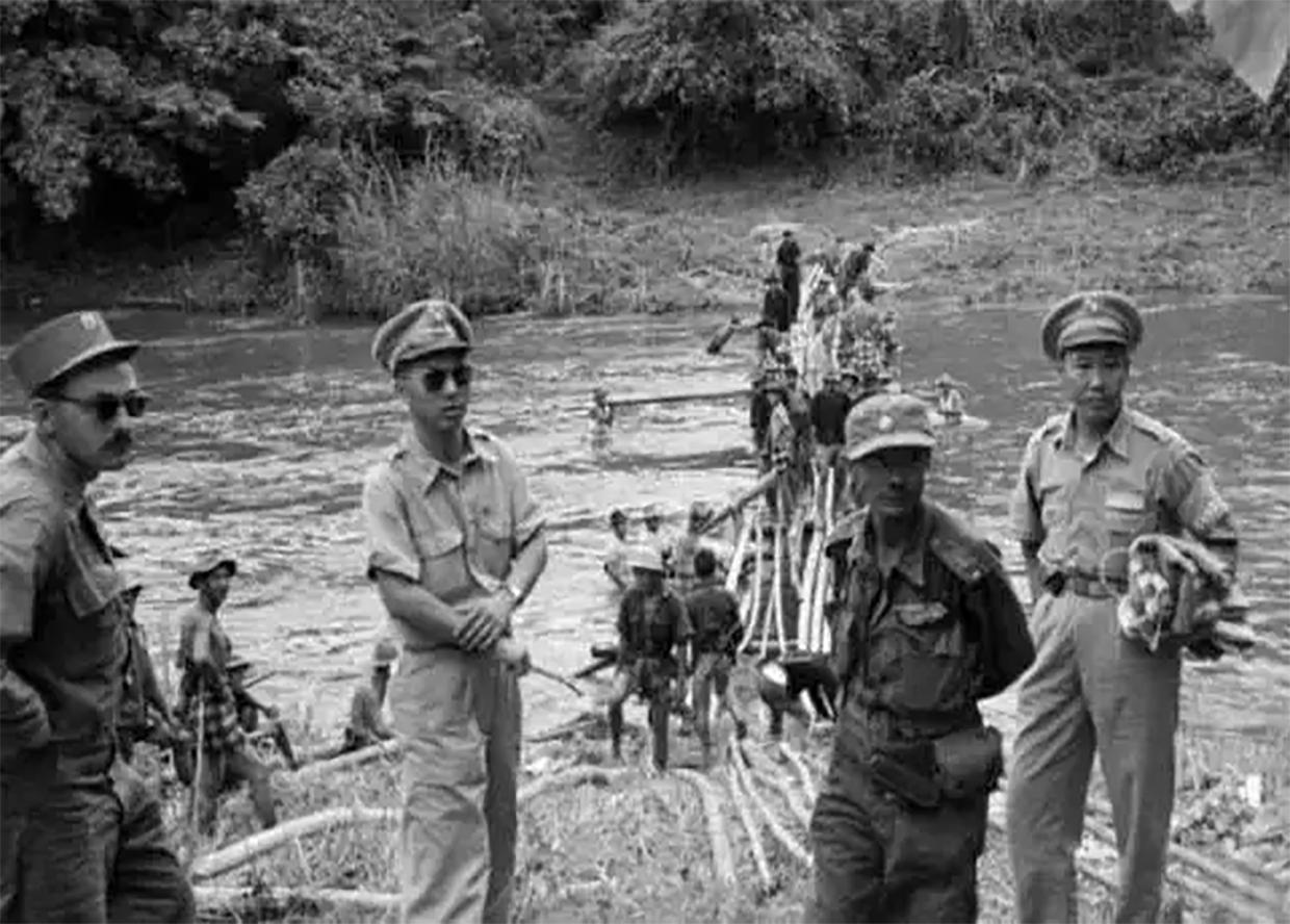 The remnants of the national army fled to the "Golden Triangle" and ...