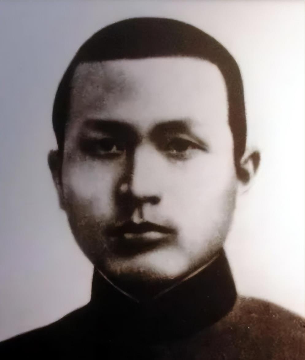 In 1988, when the filming of "Baise Uprising" started, Wang Zhen ...