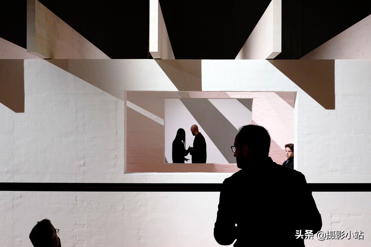 Street photography master Stuart Paton shoots the most complex ...