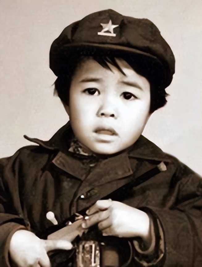 "Scarab" Liu Chunyan: Mother died young, and she lived in love with ...