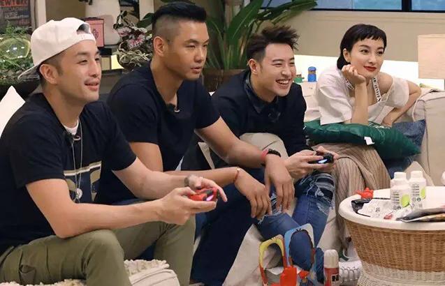 Is it true that Wilber Pan has a ghost on his back? Friends Tang ...