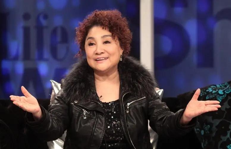 Sad! Famous Hokkien-language actress Chen Yingjie sentenced for fraud - iNEWS