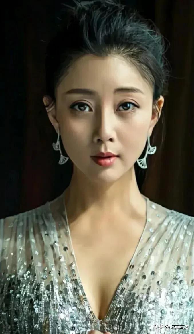 Best Actor, Top Beauty: Best Actress Yin Tao at the 31st TV Golden ...