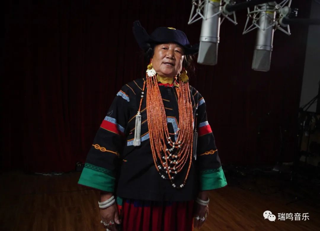 Yi folk song "Happiness Ballad to Sha to Sha" - iMedia