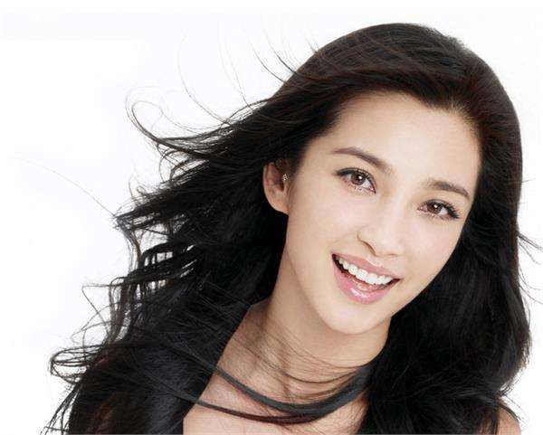 Li Bingbing celebrates her 49th birthday with beautiful photos - iNEWS