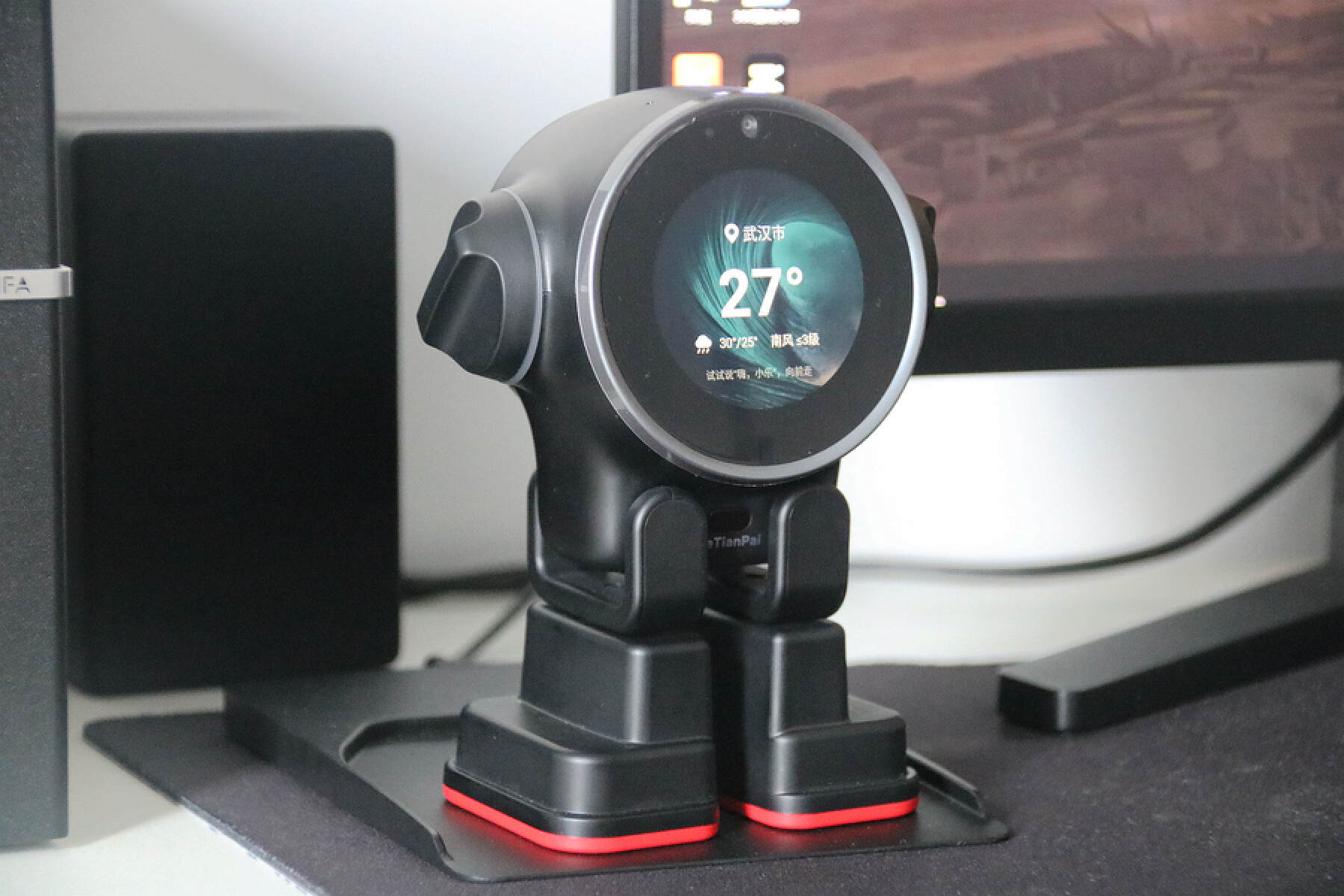 The real all-round AI voice desktop robot, the optimist desktop robot ...