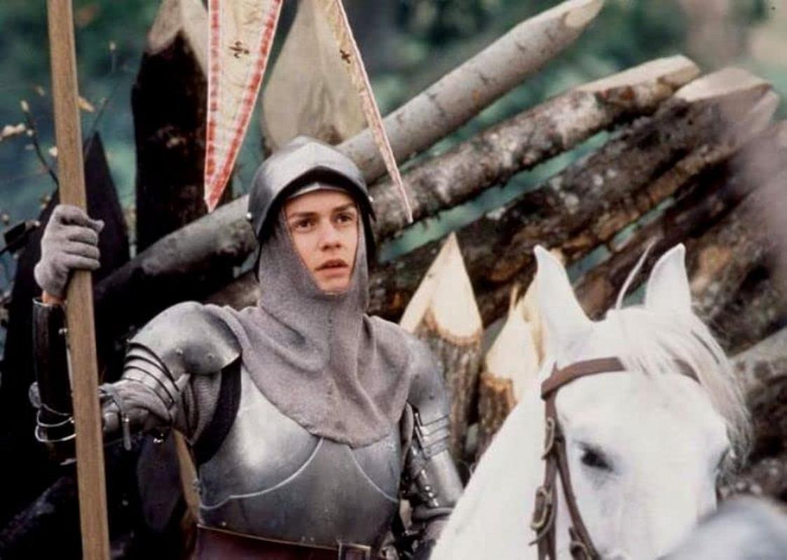 In the movie "Joan of Arc", how did the peasant girl Joan of Arc become ...