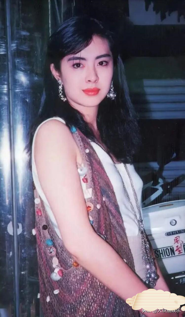 After seeing the photo of Wang Zuxian and Chen Derong in 1992, I know why they say she is not ...