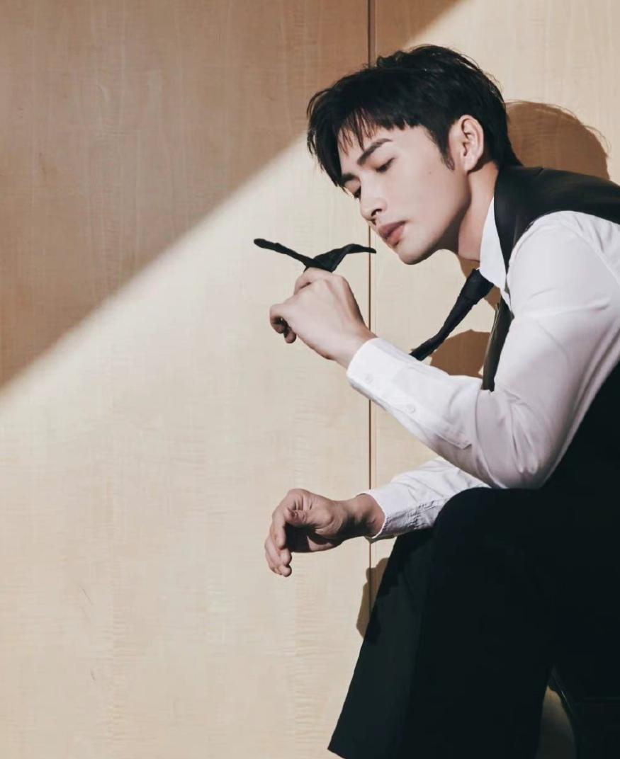 Yang Zi's new play?Ju Jingyi plastic surgery?Shen Teng and Ma Li are ...