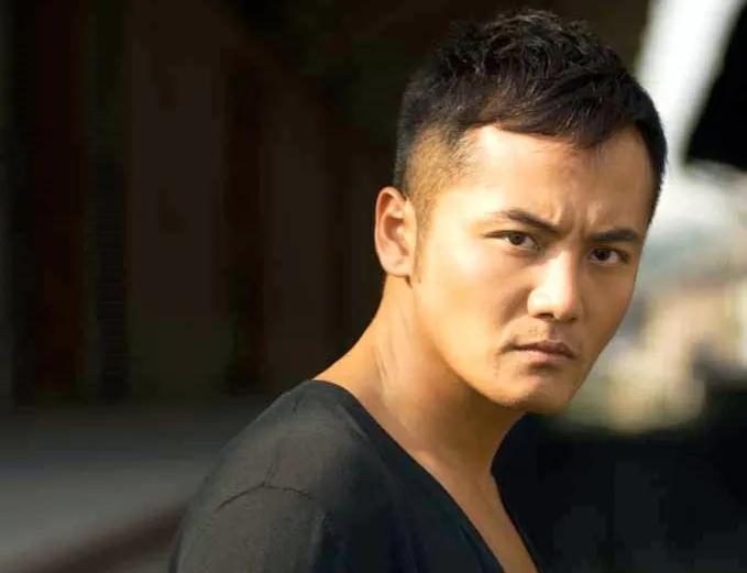 Actor Ji He: From a painter to an actor, he was popular in 11 plays ...