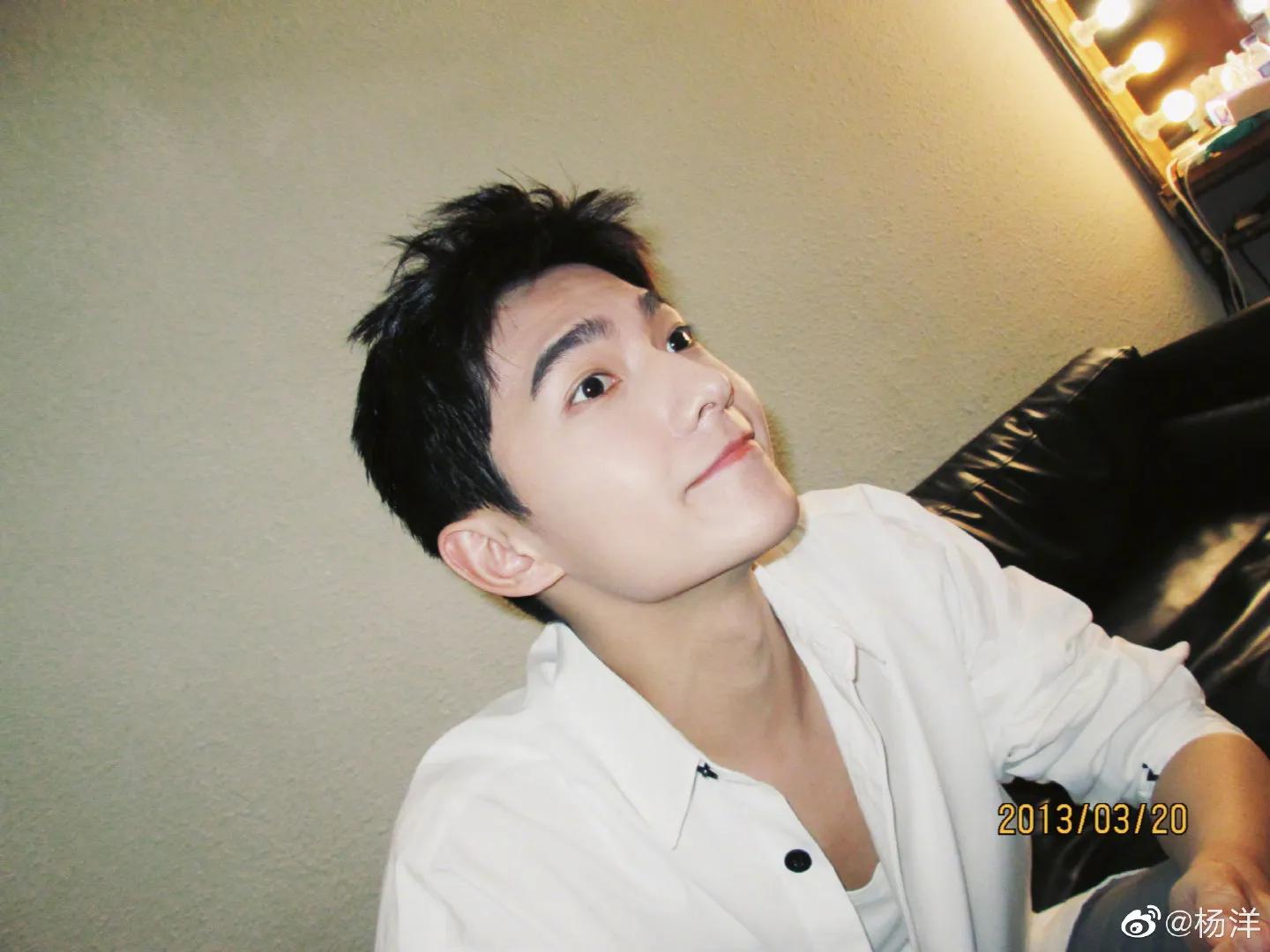 Yang Yang's 2013 and 2023, ten years have not left any traces of time ...