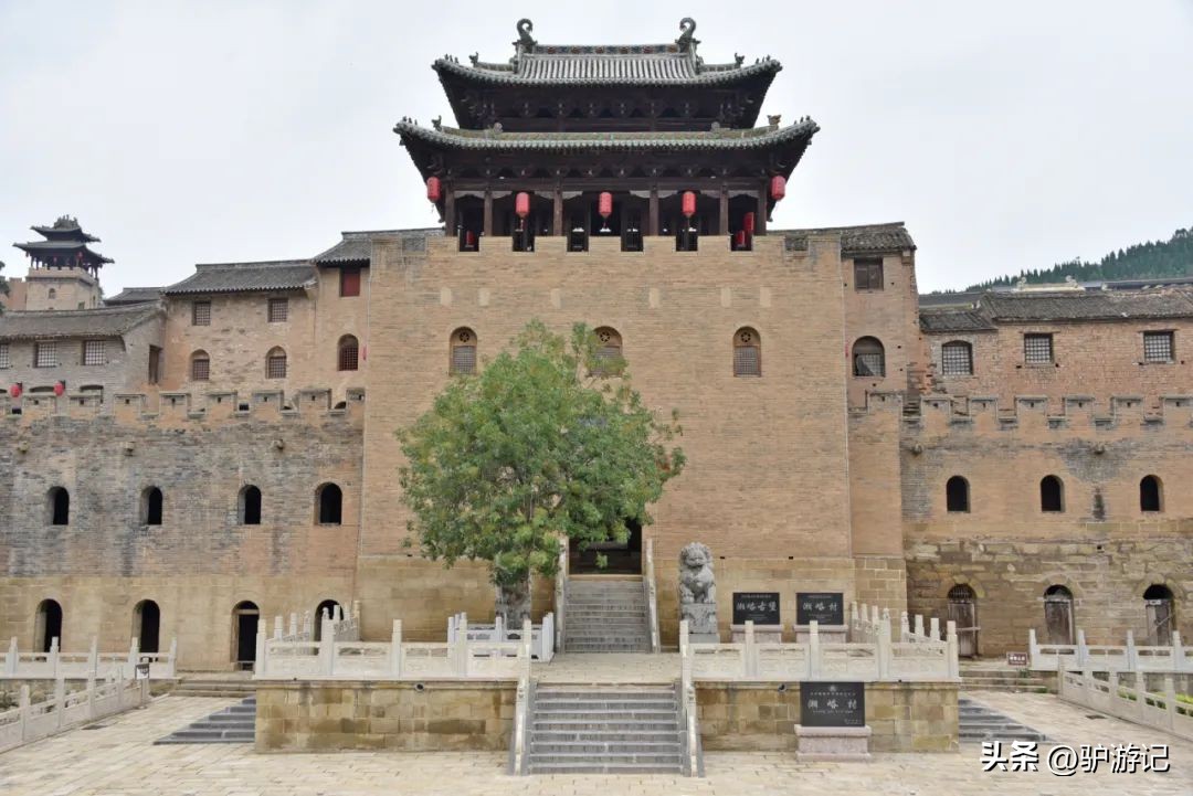 Treasure Shanxi, a 400-year-old castle with mountains and rivers ...