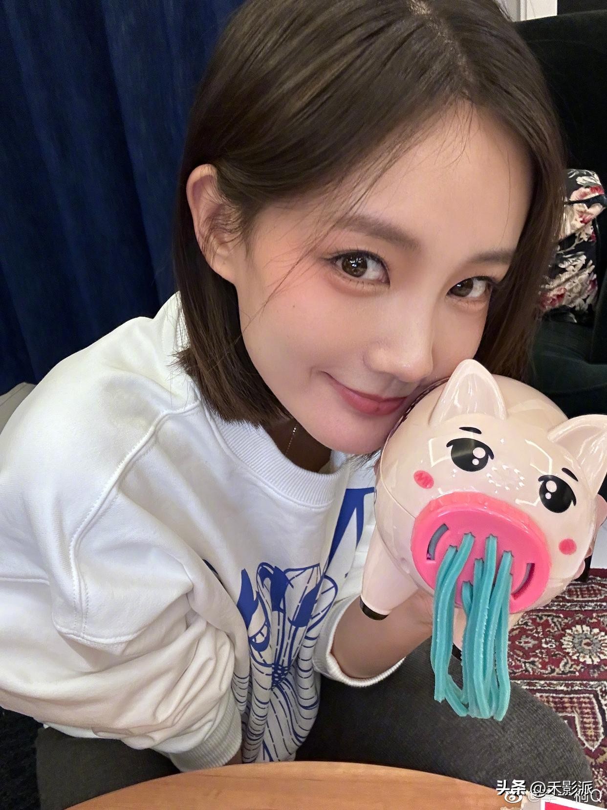 The combination of Ren Jialun and Li Yitong, costume fantasy yyds, the live-action version of ...