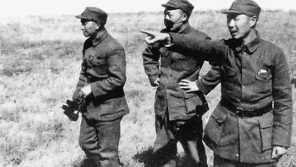 In 1948, a general of the People's Liberation Army strayed into the ...