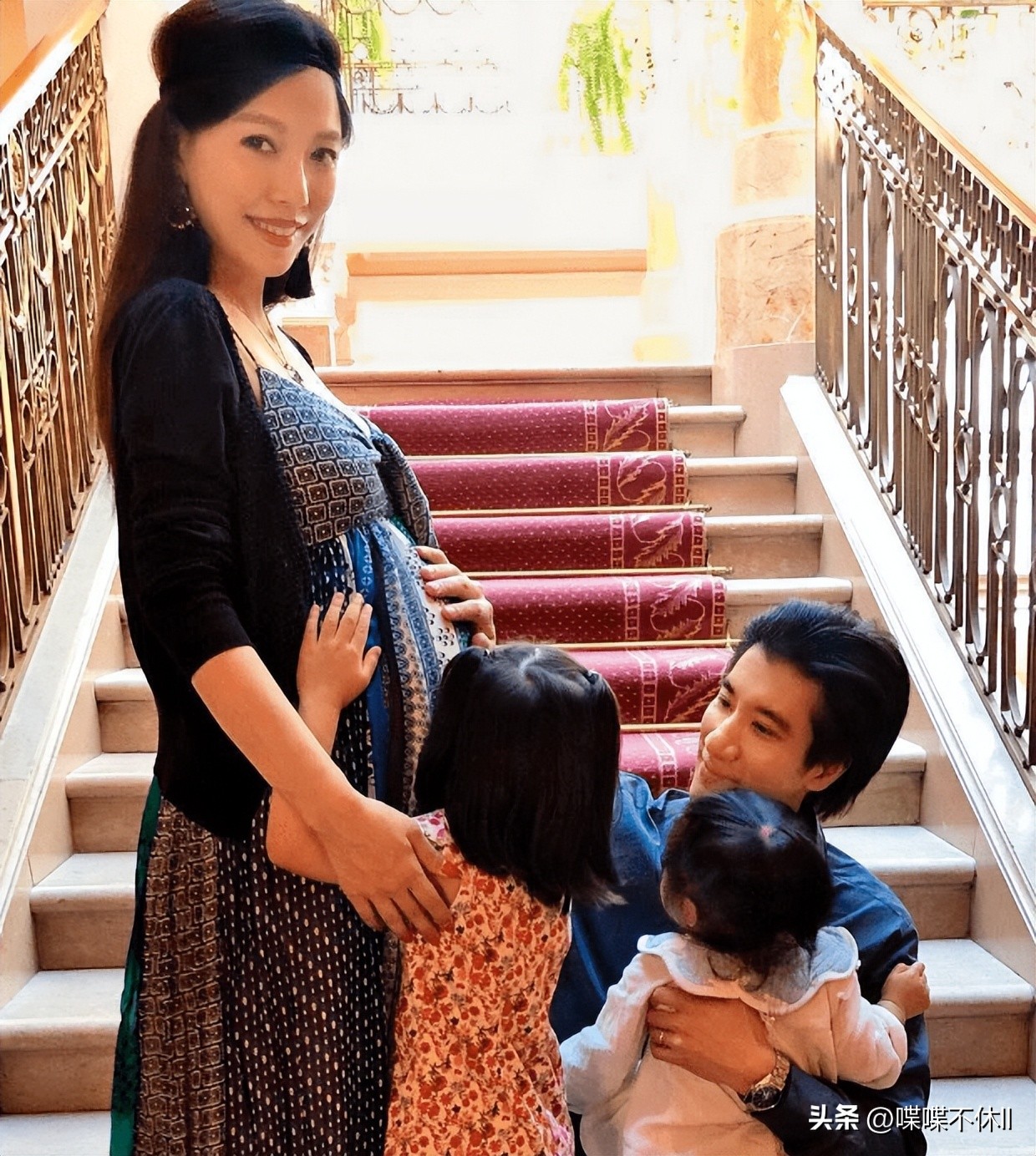 Two years after they parted ways, looking at the current situation of Wang Leehom and Li Jinglei ...