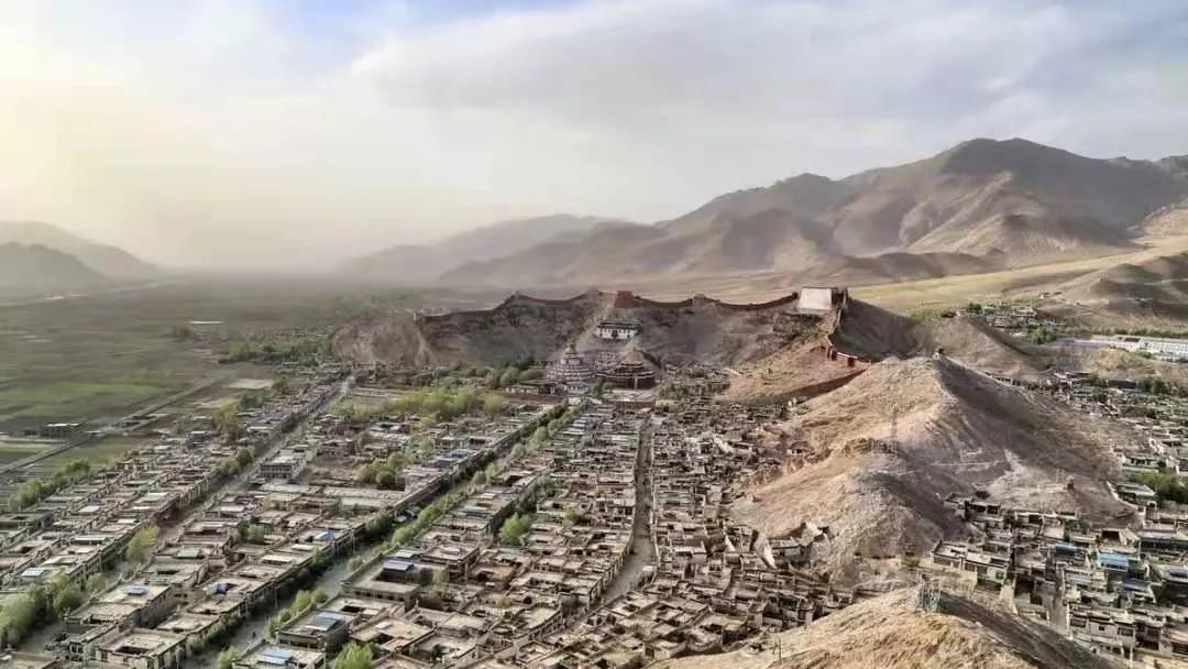 Travel to Tibet: The 6 most worth visiting places in Gyangze, each with ...