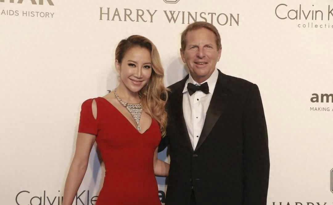 Coco Lee's divorce application is exposed, and the article directly ...