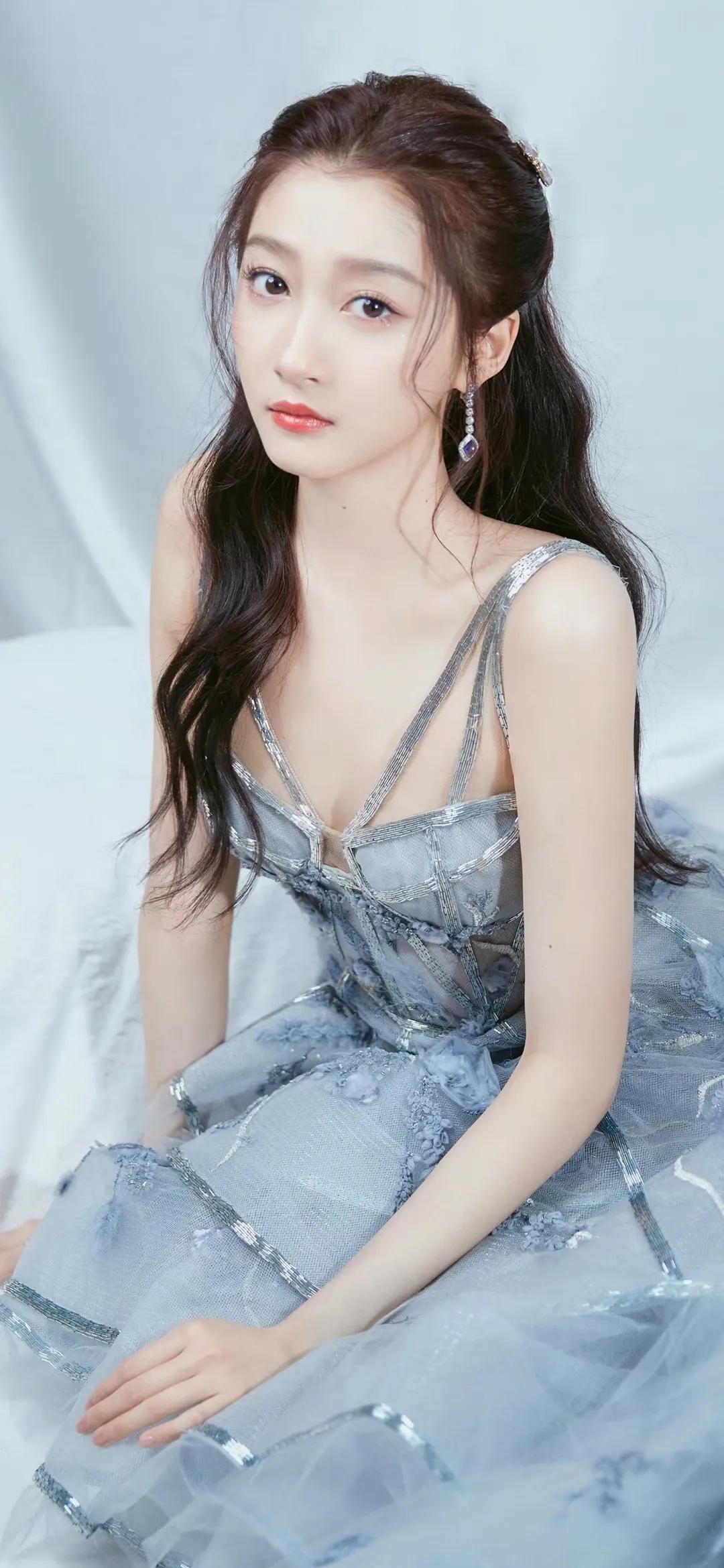 Guan Xiaotong's beautiful picture 1832 - iMedia