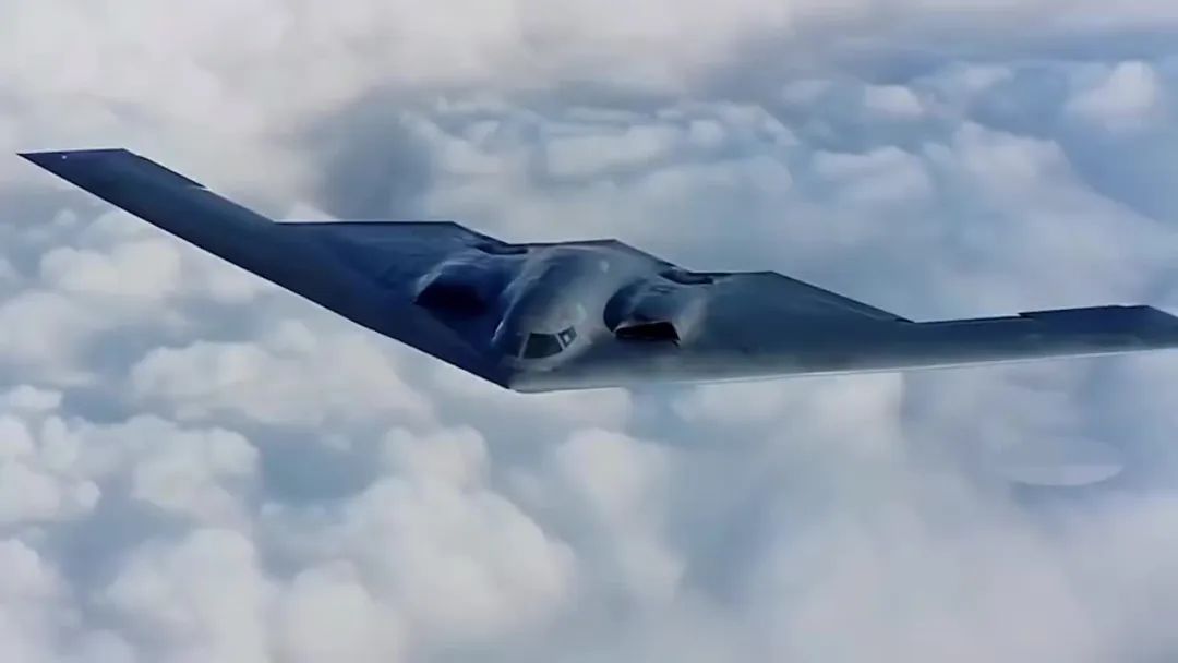 The U.S. B2 stealth bomber crashed, and $2.4 billion was turned into ...