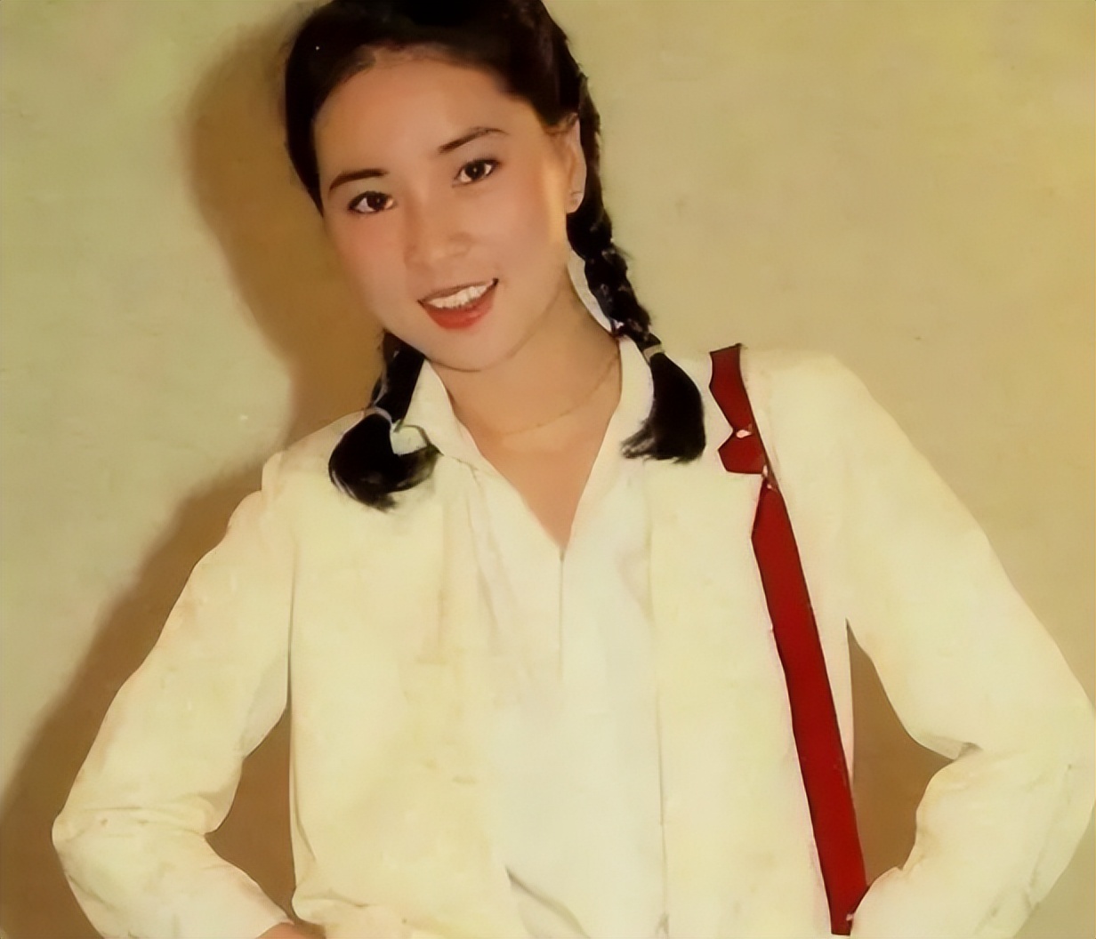 Jackie Chan's wife Lin Fengjiao: When she was young, she was as ...