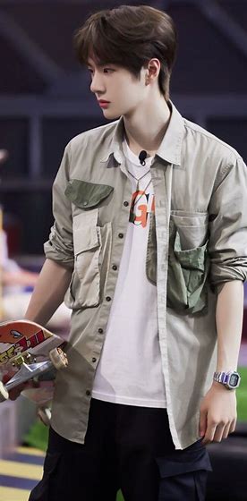 How strong is Wang Yibo's fan cohesion? - iNEWS