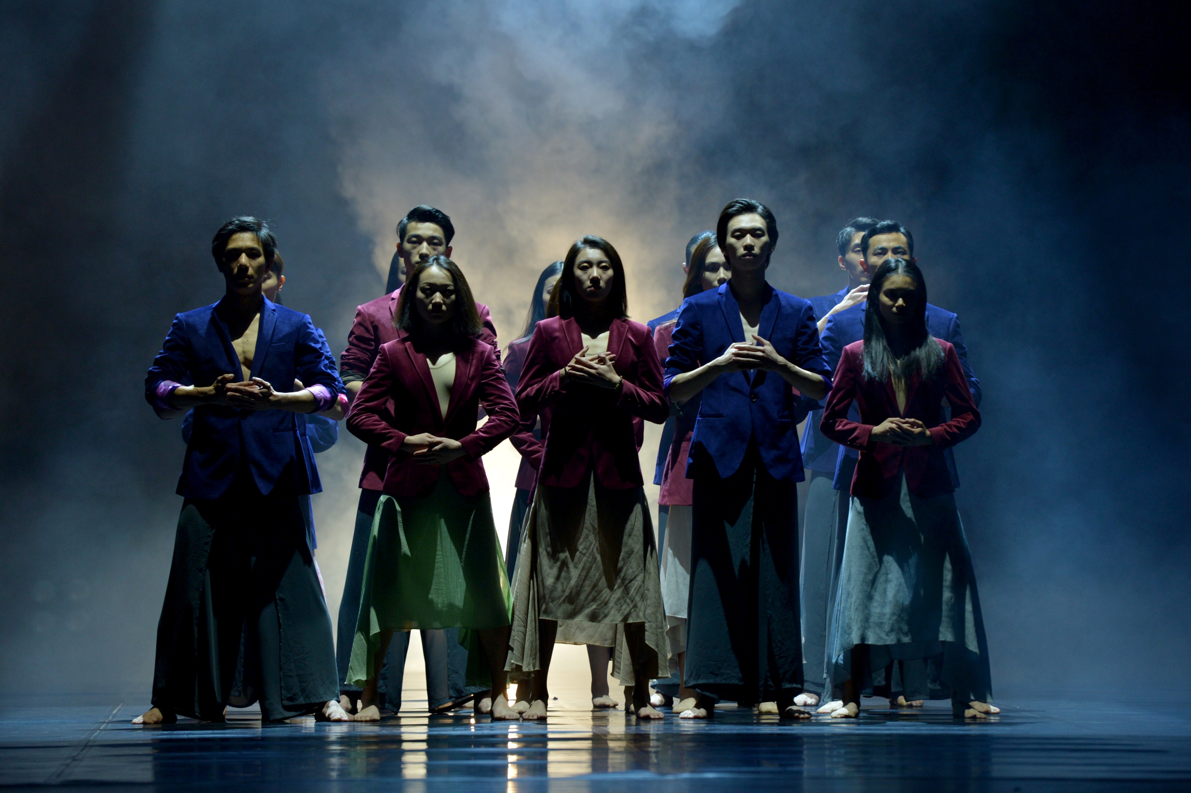 Shanghai Jinxing Dance Troupe brings modern dance [Wild Flower] to ...
