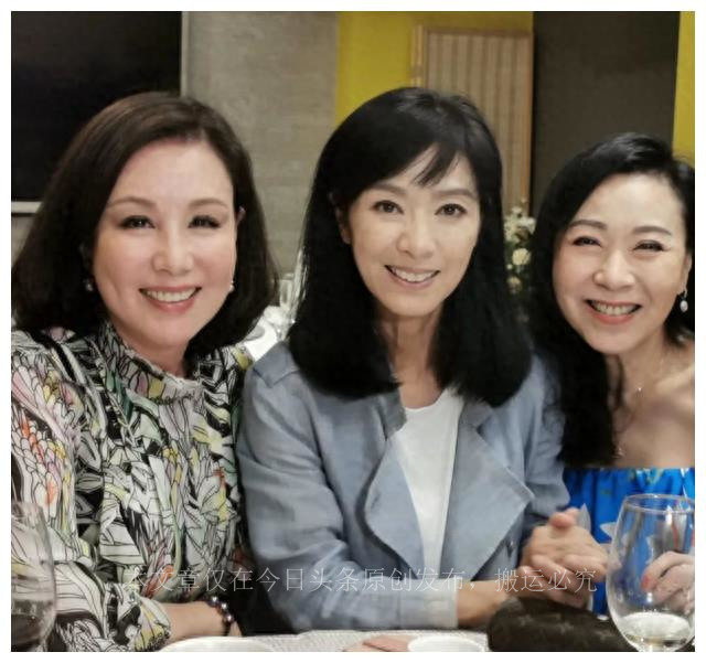 "Huang Rong" Wei Qiuhua turns out to be a star-studded 65th birthday ...