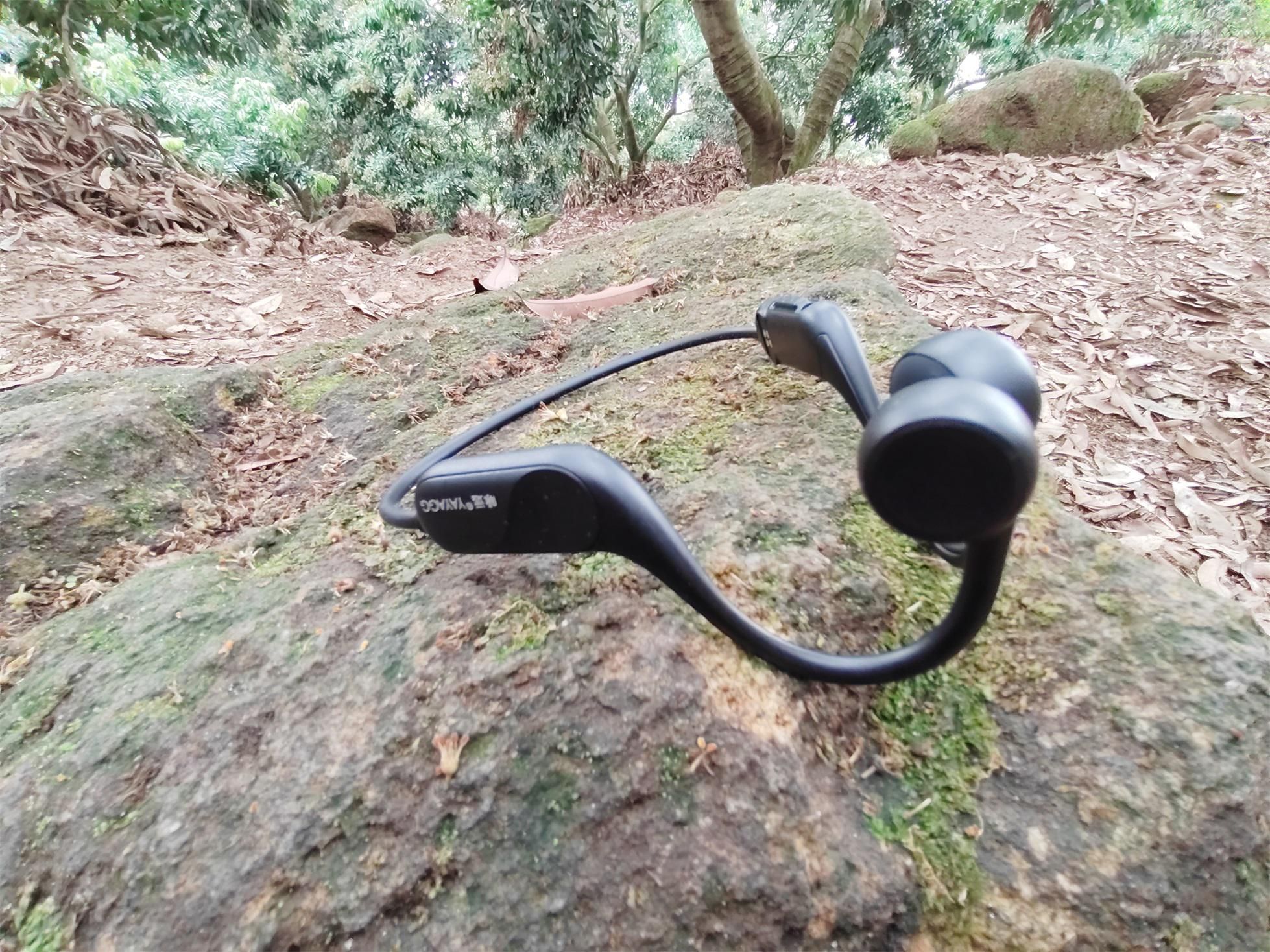 Yongyuan Y12 Bone Conduction Headphones: Unbounded movement and ...