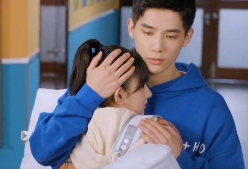 Flying by the wind with you: this first love came just right - iNEWS