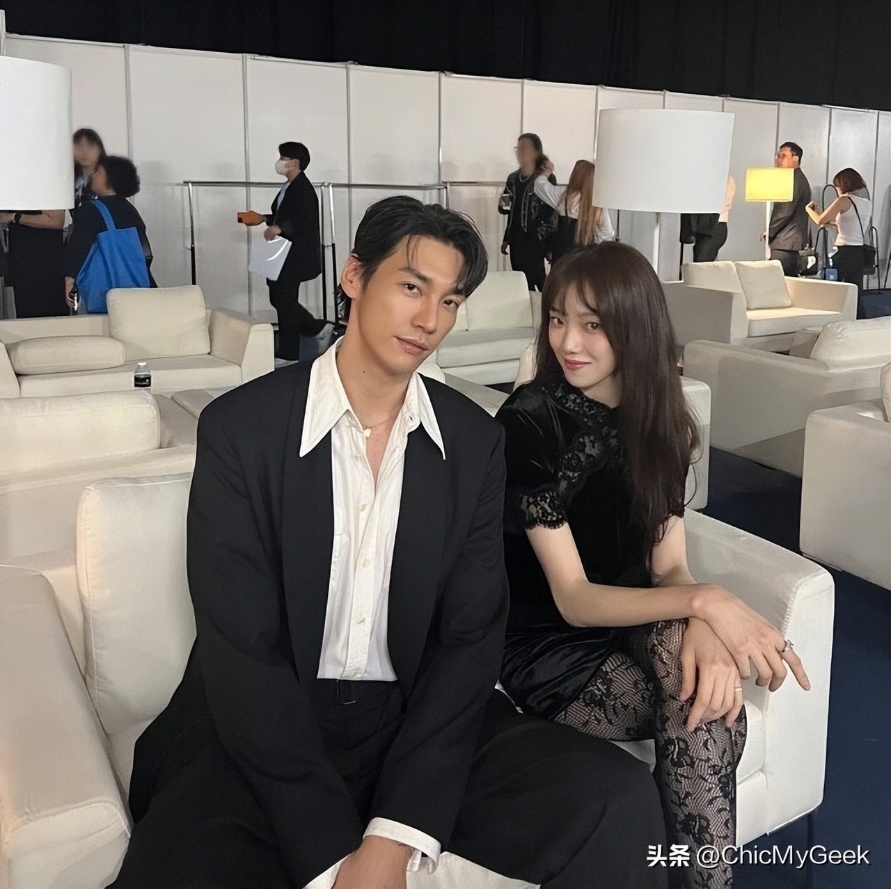 One more long-legged Oppa! The legs are too long to find a substitute, even Li Jingcheng loves ...