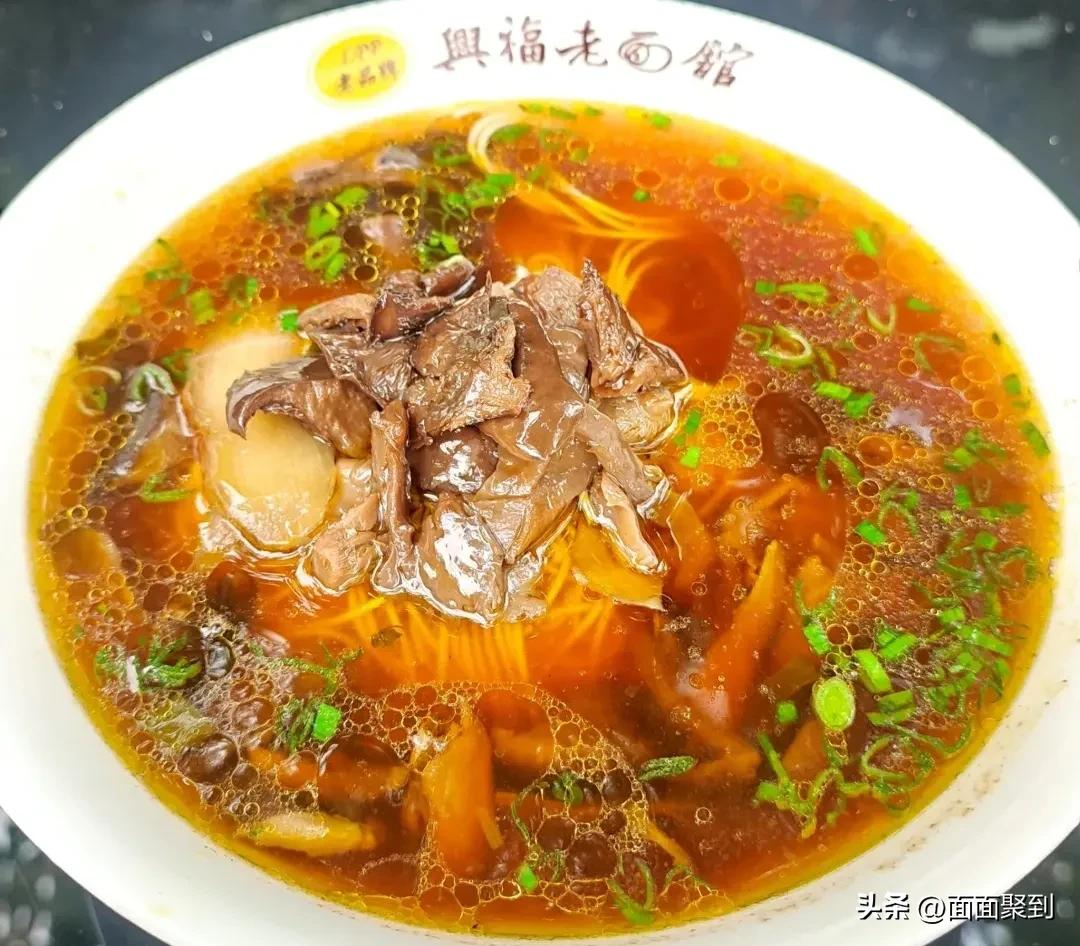 The King of Plain Noodles "Mushroom Oil Noodles", Xingfu Temple, Yushan ...