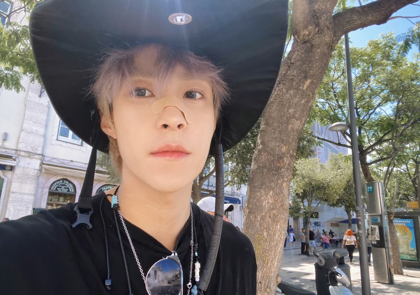 Another great thing comes out of the entertainment industry! Yue ...