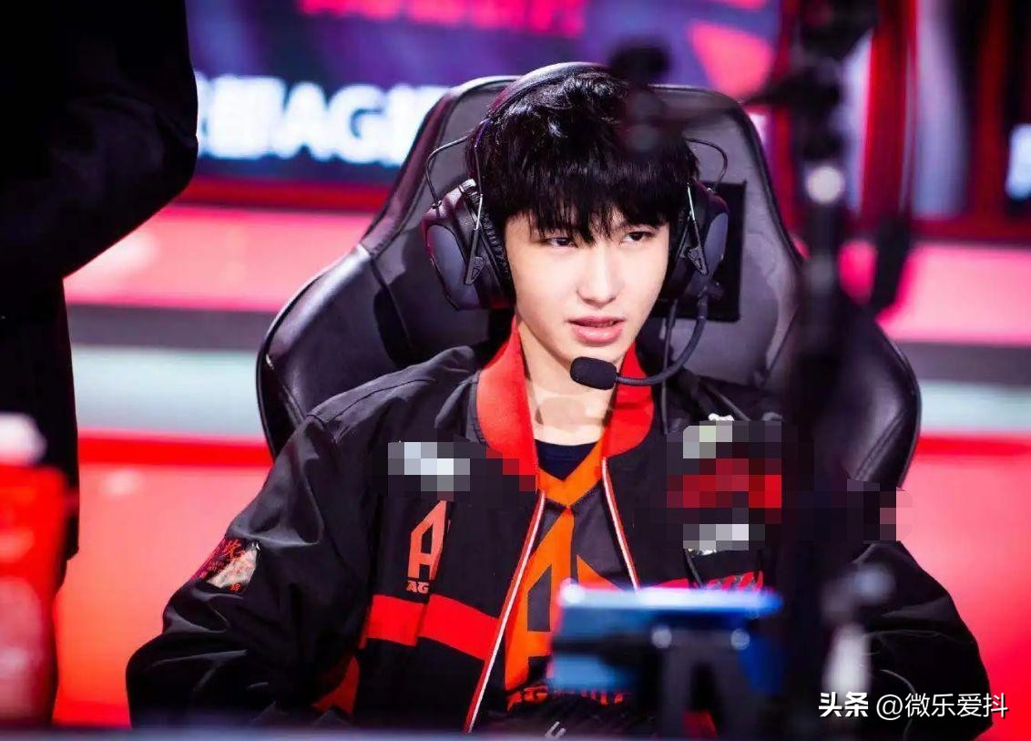 AG Yinuo's nine-year-old girlfriend exposed!Too love to show off was ...