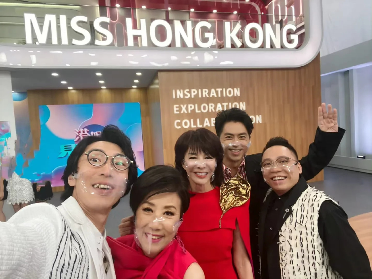 Zheng Yuling lost too much with Wang Mingquan in the same frame!One is ...
