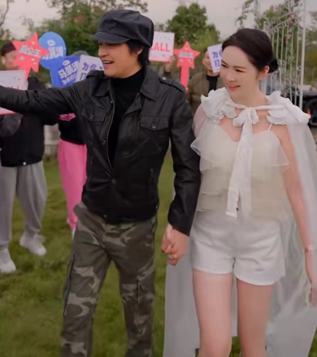 60-year-old Ma Jingtao's recent situation is exposed!Walking lame and looking fat, with female ...