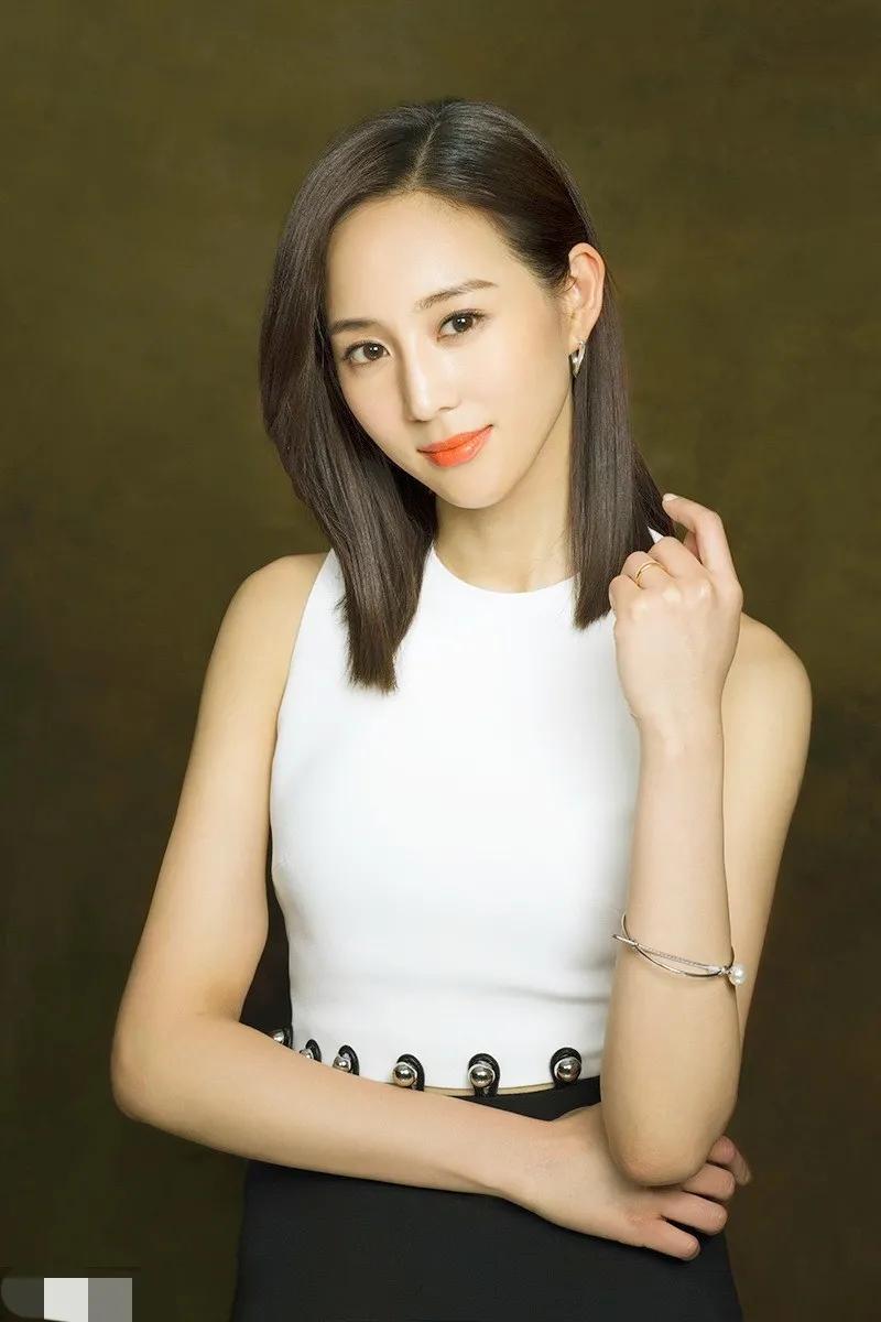 Actor Zhang Junning (ning) stunning photo - iNEWS