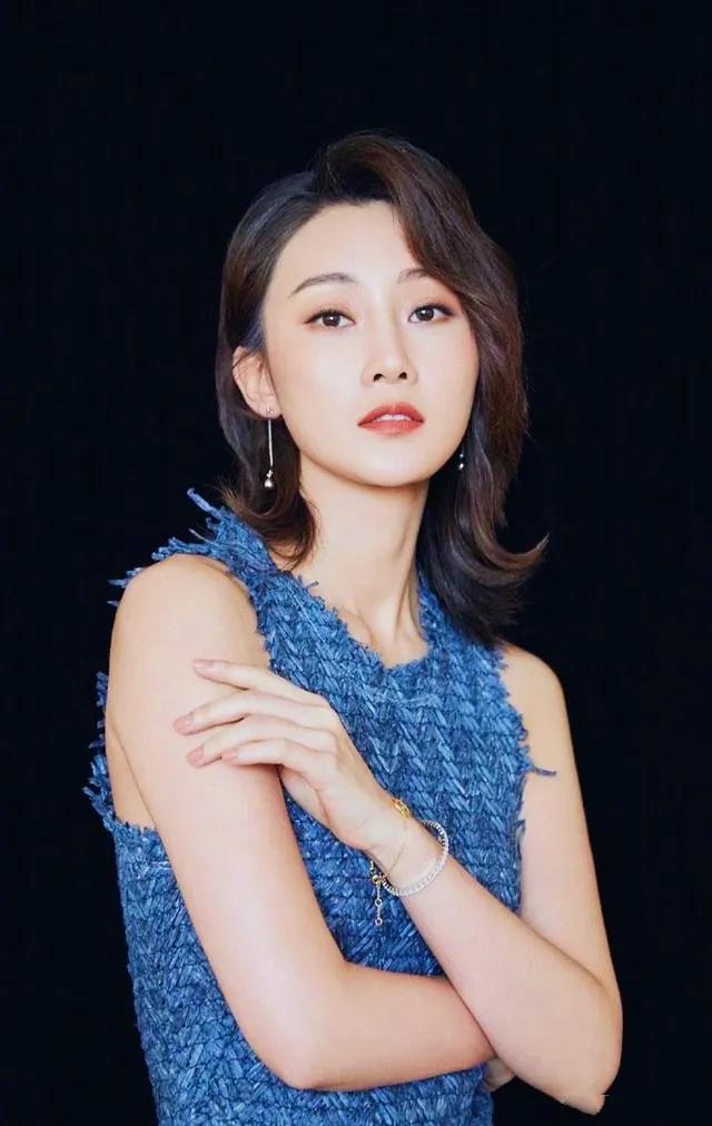 Lin Peng is so beautiful - iNEWS