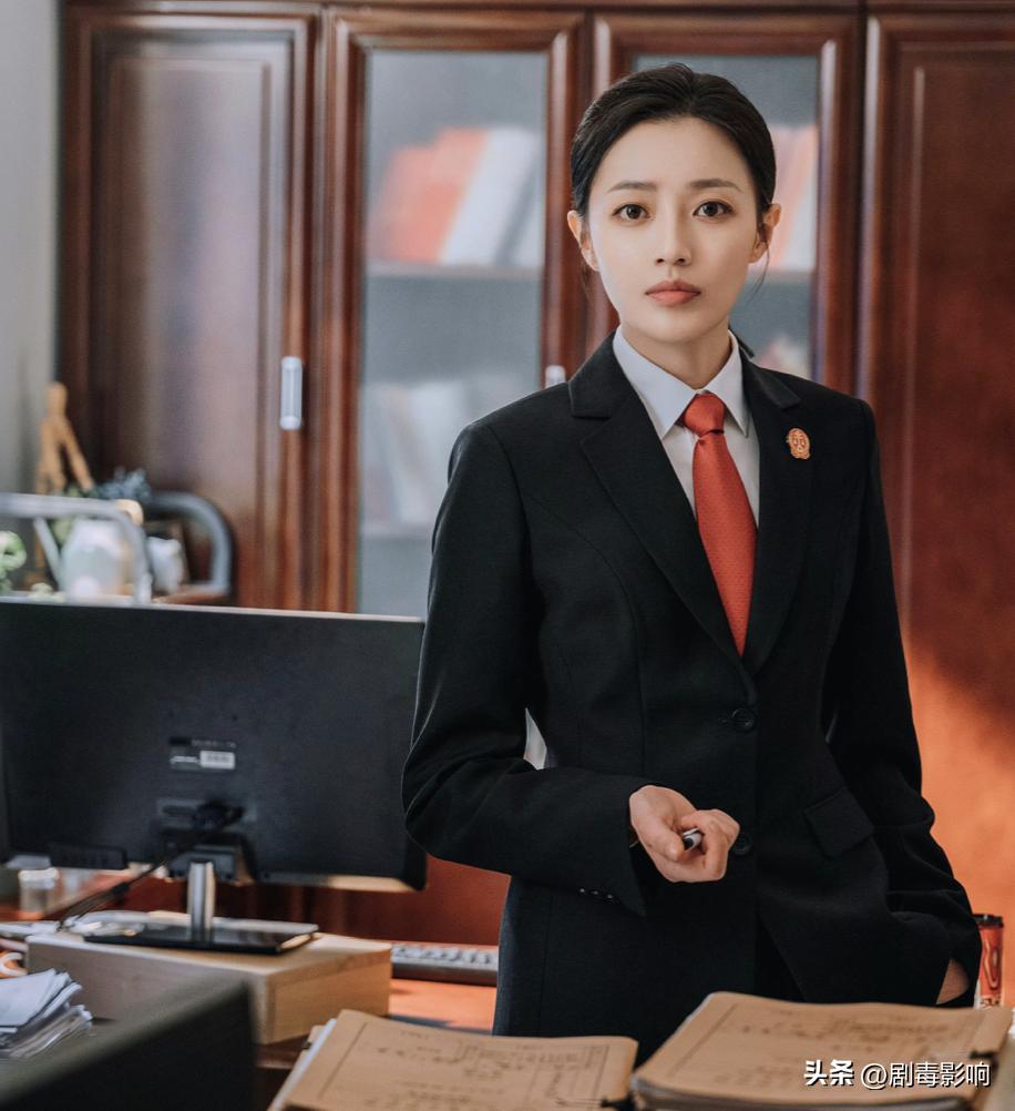 The 4 women in "The Bottom Line", Ye Xin is a "stunned young man", and ...