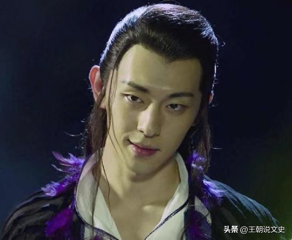 The men's upper couplet: The silver gun is unsheathed to show its ...