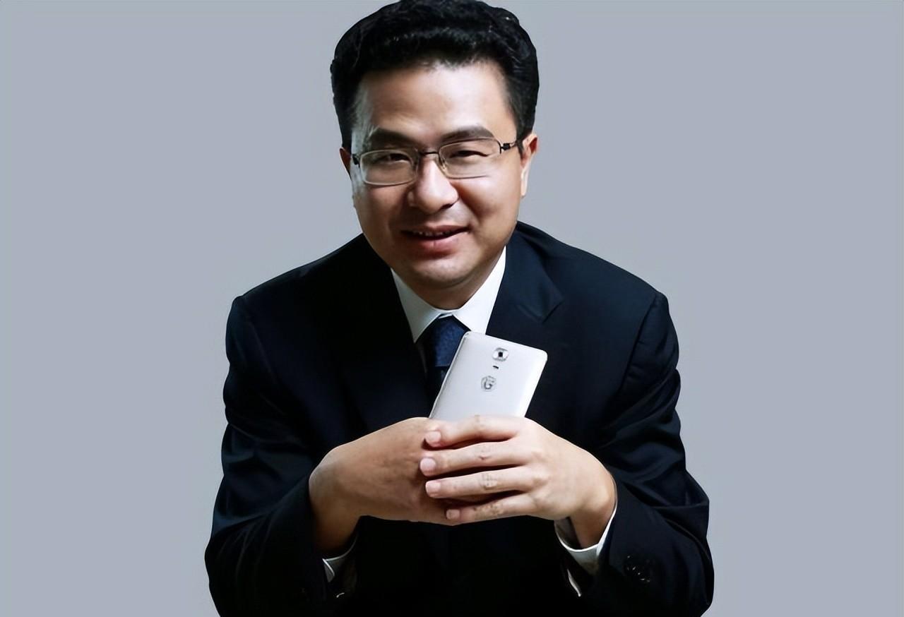 He lost US$700 million in a single hand of cards and ran away with ...
