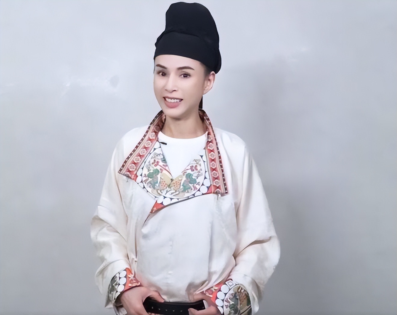 When 52-year-old Hu Bing and 53-year-old Zheng Jiaying were in the same ...