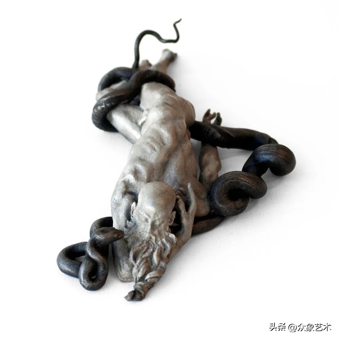 Dynamic and Diverse Human Sculpture - iNEWS