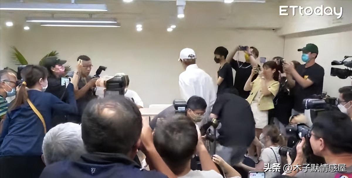 Aaron Yan brought 7 people to break into Qiu Yaole's press conference ...