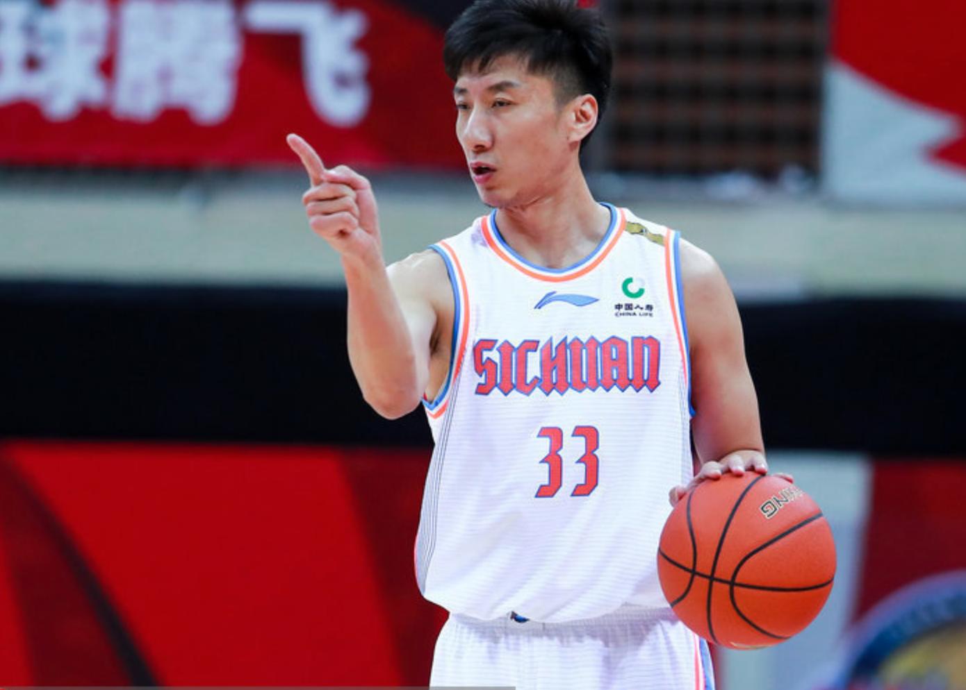 With no one available in the backcourt, Han Shuo missed the Sichuan ...