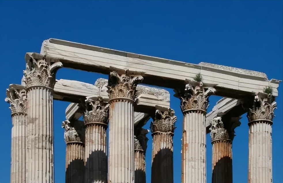 What influence did the five-column architecture of ancient Rome have on ...